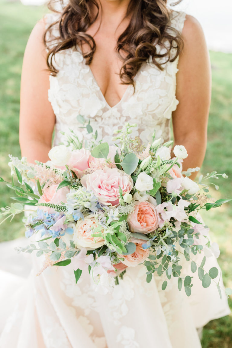 A Guide to Perfect Wedding Flowers for Your Big Day ...
