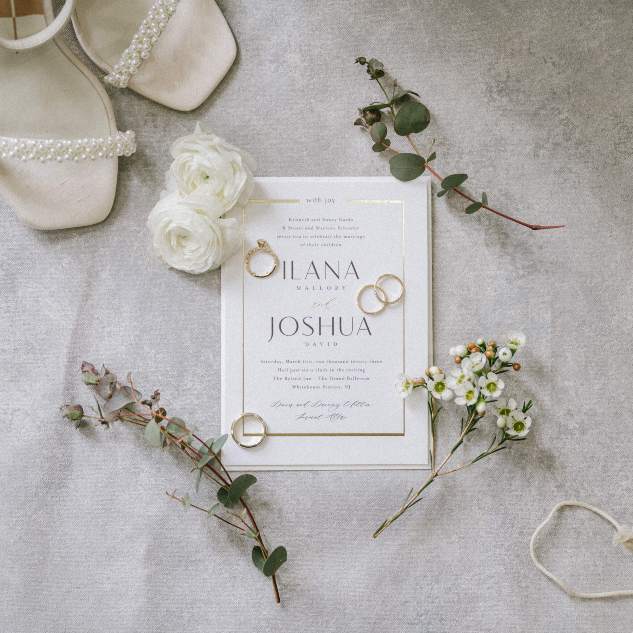 Winter Wedding at The Ryland Inn | Ilana & Josh - thistlebeetheflorist.com