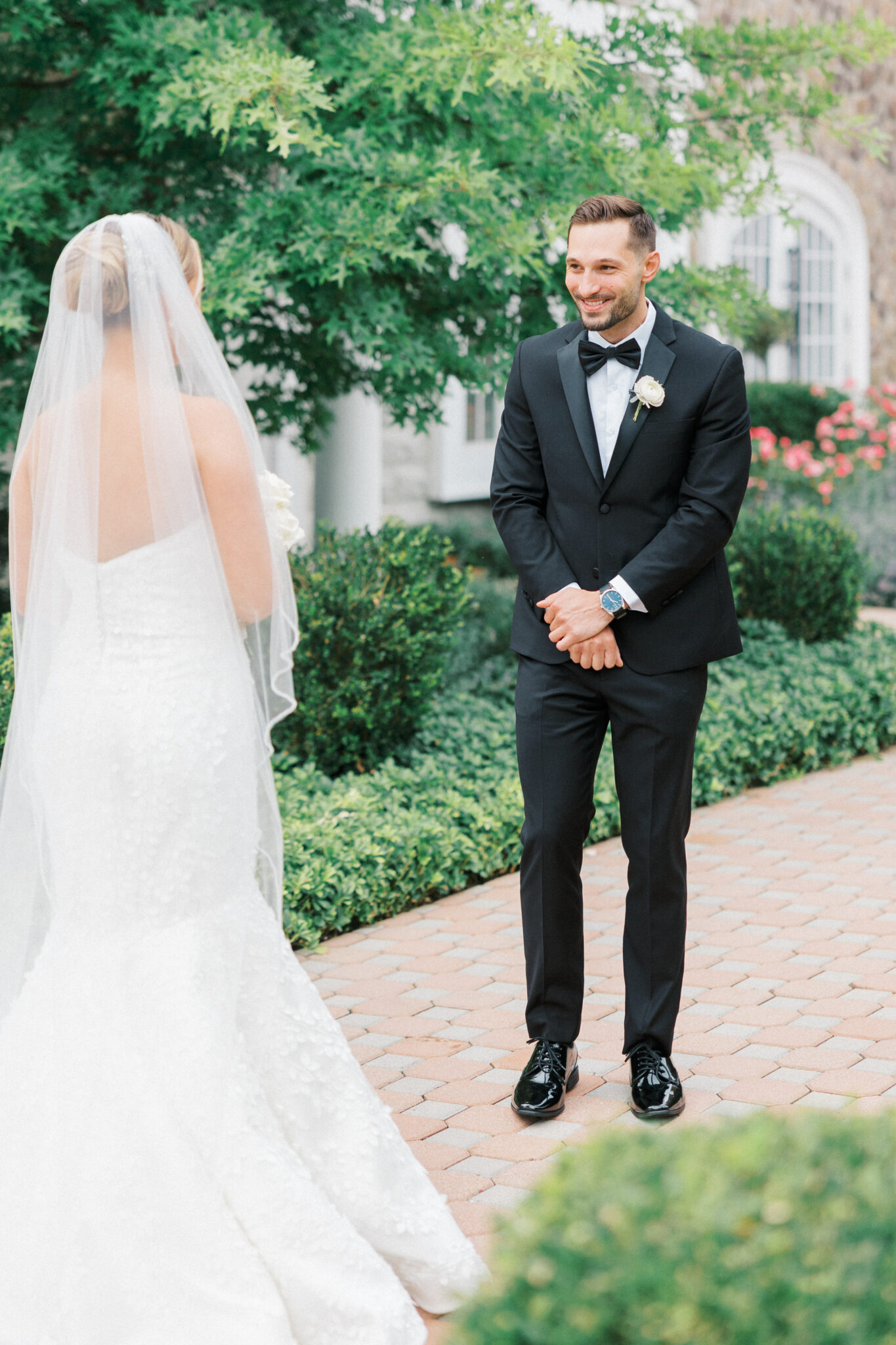 Summer Wedding at The Ryland Inn | Ashley & Sal - thistlebeetheflorist.com