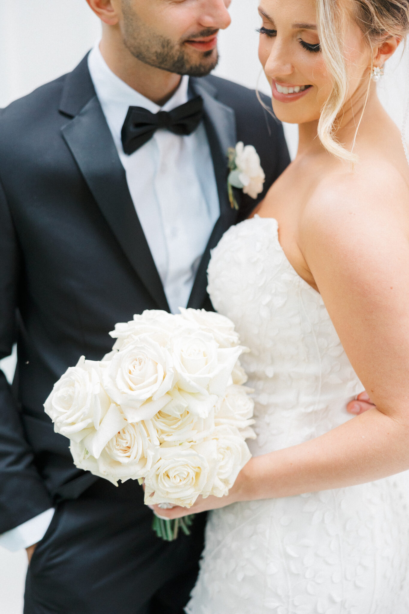 Summer Wedding at The Ryland Inn | Ashley & Sal - thistlebeetheflorist.com