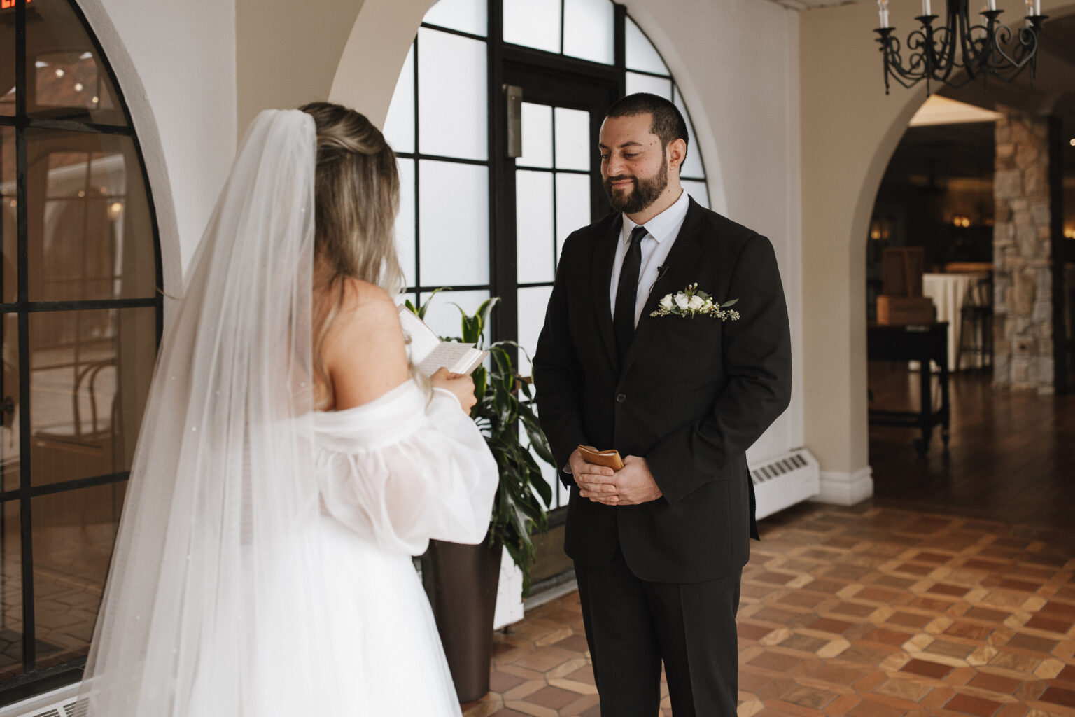 Winter Wedding at The Refinery | Haylee & Scott - thistlebeetheflorist.com